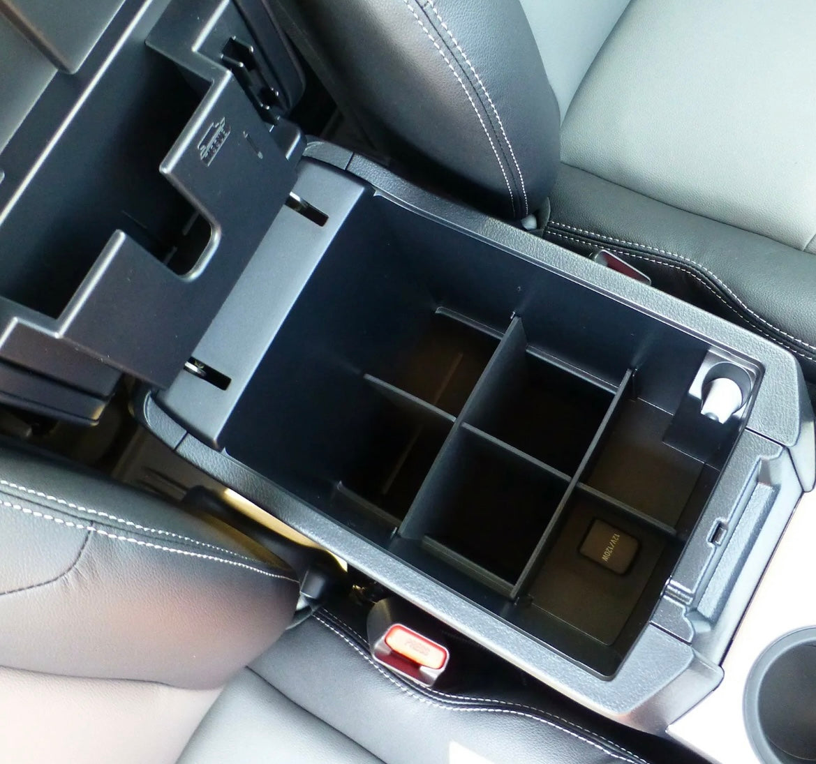 Center Console Divider (For 2010-2024 4 Runner) – Yotaverse